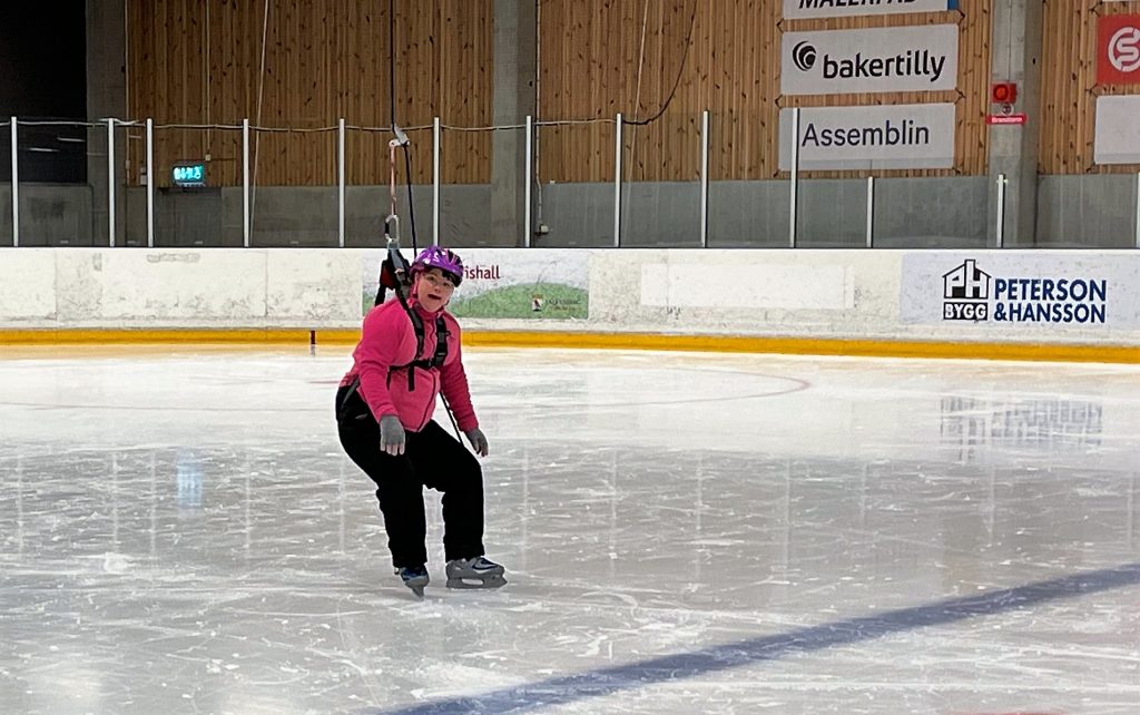 Start för skridskoåkning med Falkenbergs konståkningsklubb - FUB FALKENBERG